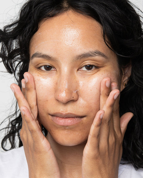 Sensitive Cleansing Milk